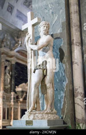 Statue of the Redeemer, Michelangelo Buonarroti Stock Photo - Alamy