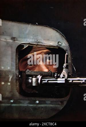 German aircraft gunner during world war one 1916 Stock Photo - Alamy