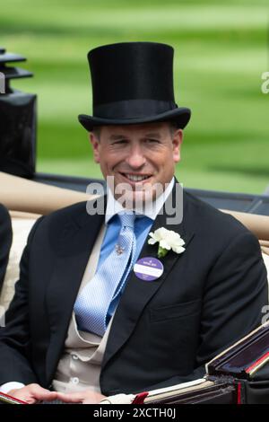The carriage The Princess Royal, Peter Phillips, Harriet Sperling and ...