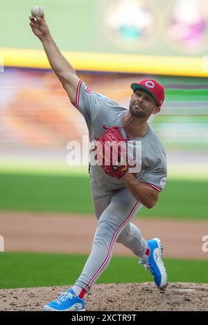 Cincinnati Reds pitcher Nick Martinez warms up during the first inning ...