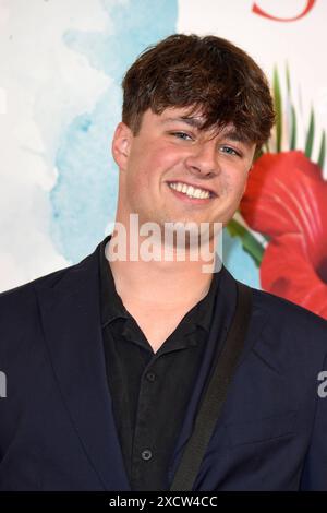 Lukas Leonhardt beim Raffaello Summer Day 2024 in der Orangerie Schloss ...