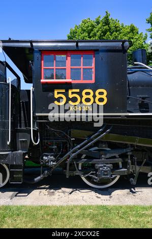 The Spirit of Windsor, steam locomotive monument, Windsor, Ontario ...