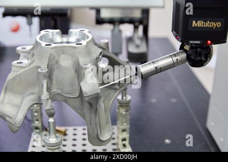 Coordinate Measuring Machine. Innovative Metrology applied. Sariki ...