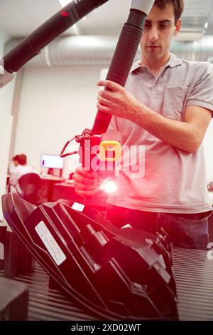 MCAx measuring arm. Coordinate measuring machine portable with escanner ...