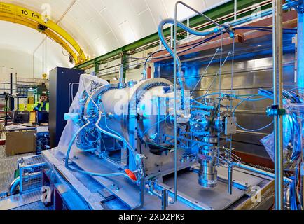 NEXT (Neutrino Experiment with a Xenon TPC) is a neutrinoless double ...