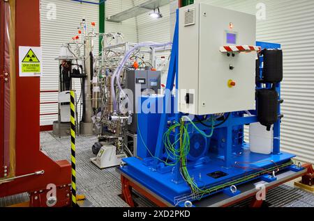 NEXT (Neutrino Experiment with a Xenon TPC) is a neutrinoless double ...