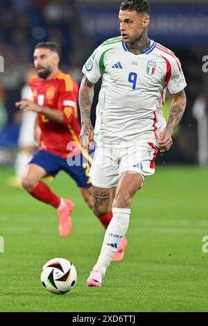 Gianluca Scamacca (9) of Italy pictured during a soccer game between ...