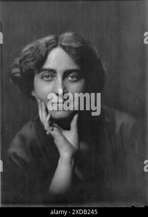 McDonald, Miss (Mrs. Claire McMillan), portrait photograph. Genthe ...