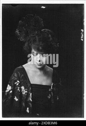 Kemp, Mrs., portrait photograph. Genthe photograph collection Stock ...