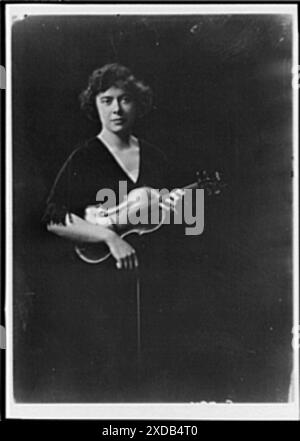 Ray, Ruth, Miss, portrait photograph. Genthe photograph collection ...