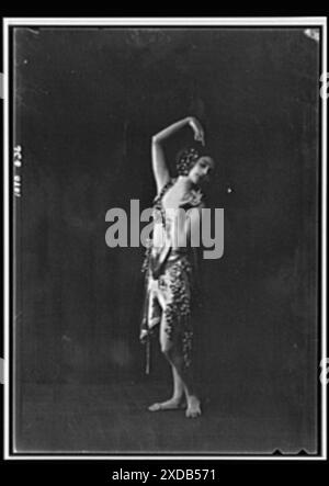 Cowan, Rosamonde, Miss (Rose Rolanda ; Mrs. Miguel C.). Genthe ...