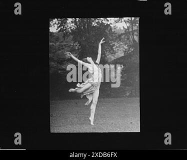 Lisa Duncan dancing Stock Photo - Alamy