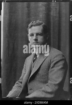 Le Breton, David, portrait photograph. Genthe photograph collection ...
