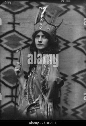Morrison, Dorothy, Miss, in costume. Genthe photograph collection Stock ...