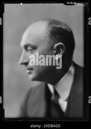 Aitken, Harry E., Mr., portrait photograph. Genthe photograph ...