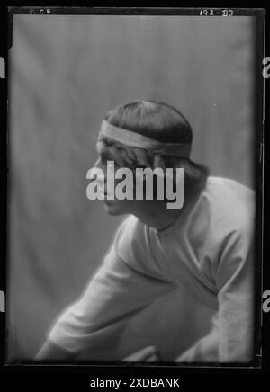 Rowe, Arthur, in costume. Genthe photograph collection Stock Photo - Alamy
