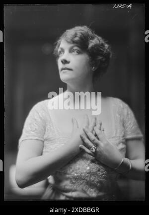 Claussen, Julia, Miss, portrait photograph. Genthe photograph ...