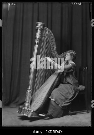 Dilling, Mildred, Miss, portrait photograph. Genthe photograph ...