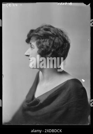 Schultz, Mrs., portrait photograph. Genthe photograph collection Stock ...