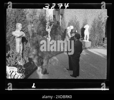 Zorach sculpture show. Genthe photograph collection Stock Photo - Alamy