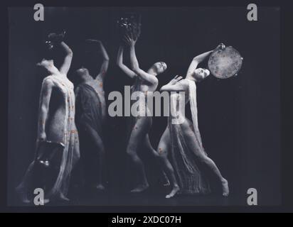 Marion Morgan dancers. Genthe photograph collection Stock Photo - Alamy