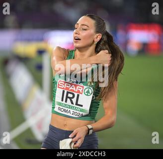 Sophie BECKER of Ireland in the Women's 400m Heat at the World ...