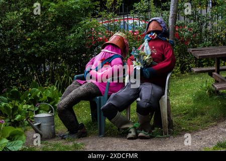 Amusing garden characters Stock Photo - Alamy