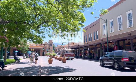 Exploring the Historical Downtown of Santa Fe, New Mexico with Iconic ...