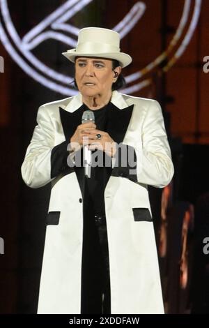 Italian singer Music Concert - Tour Renato Zero - Autoritratti Tour ...