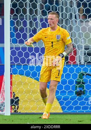 Jordan Pickford (England, #1) gestikuliert. USA, FIFA Weltmeisterschaft ...