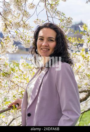Beautiful branch of blossoming tree in spring Stock Photo - Alamy