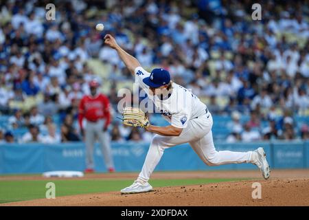 Los Angeles Dodgers pitcher Landon Knack (96) throws during a MLB game ...