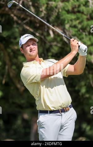 Vince Whaley hits his tee shot at the fifth hole during the second ...