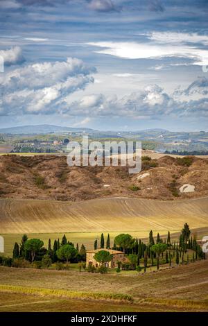 Photo of a landscape taken in Tuscany, Italy Stock Photo - Alamy