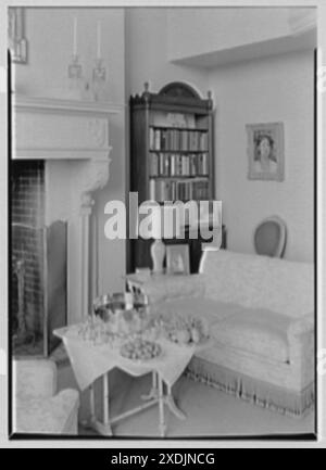Ellen Ballon, residence at 2 W. 67th St., New York City. Living room ...