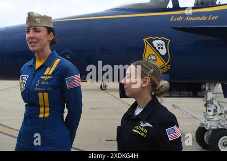 Lt. Commander Amanda Lee and AL2 Phibbs next to Blue Angel 3 F/A-18 ...
