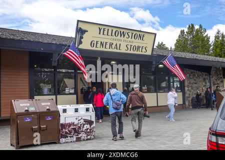 General store at the Canyon Village, Yellowstone National Park, Wyoming ...