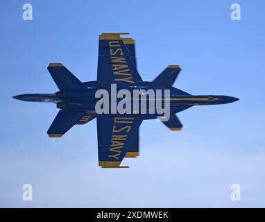 Blue Angels solos pass at show center Stock Photo - Alamy
