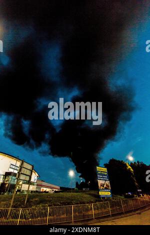 Lithium Batteries Recycling Plant Fire Paisley Stock Photo - Alamy