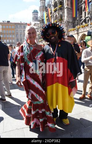Manuela Samlan Jules Samlan Koenig von Togo in Asyl Muenchen 22.06.2024 ...
