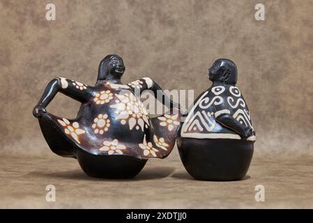 Peruvian ceramics from Chulucanas representing the dance of the ...