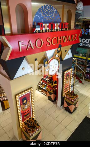 The Happy Face Clock Face, FAO Schwarz Flagship Toy Store Interior, NYC ...