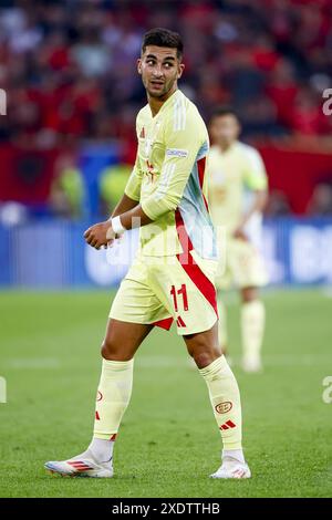 DUSSELDORF, GERMANY - JUNE 24: Ferran Torres of Spain runs with the ...