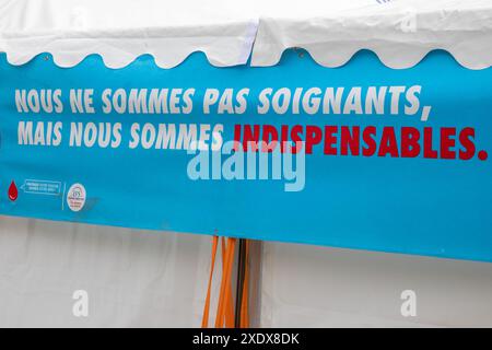 Bordeaux , France - 06 21 2024 : Nouvelle aqutaine sign brand and text ...