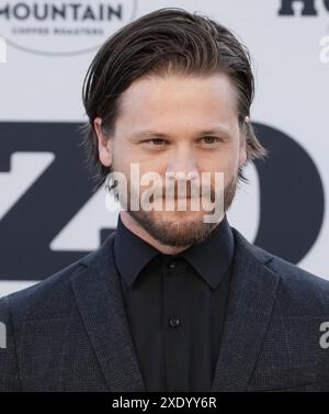 Austin R. Grant arrives at the HORIZON: AN AMERICAN SAGA CHAPTER 1 Los ...