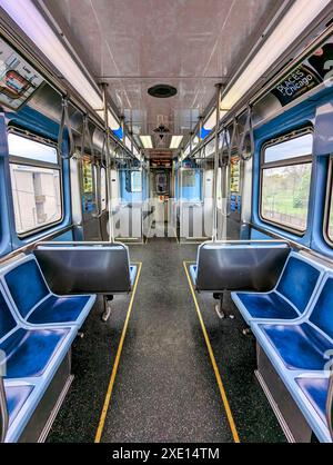 Public transportation scenes in chicago illinois Stock Photo - Alamy