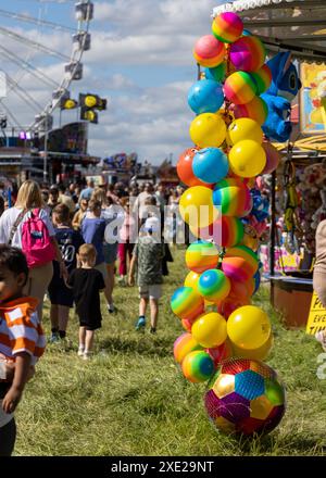 Rides at The Hoppings funfair, Newcastle upon Tyne Stock Photo - Alamy