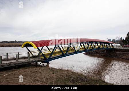 Halls Creek Pedestrian bridge connecting Moncton and Dieppe in New ...