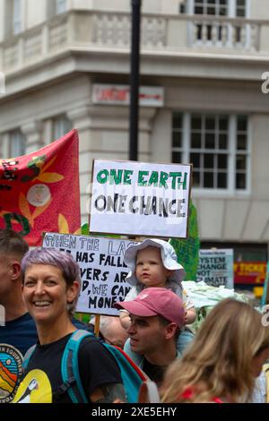 Placard, 'No Nature No Future', at the Restore Nature Now march, London ...