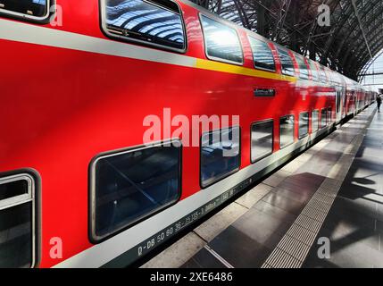 Double-decker local train at the main railway station, Frankfurt am ...